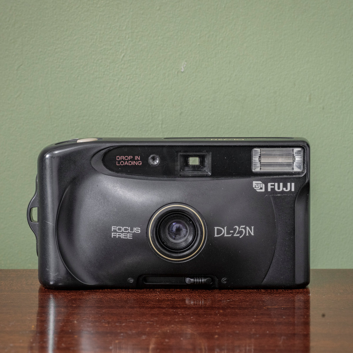 Fuji DL-25 35mm Point & Shoot Film Camera – F16 Film Camera Store
