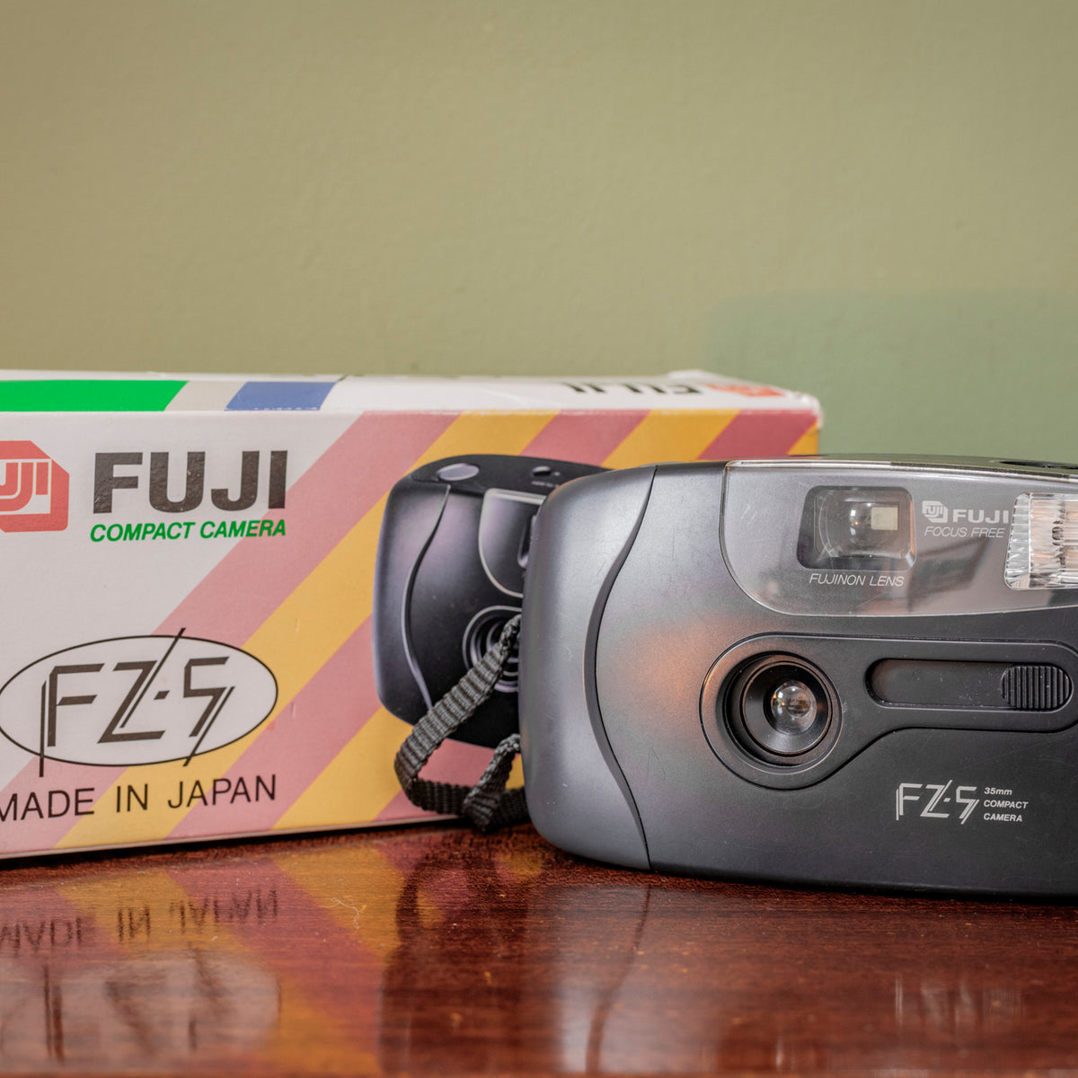 BOXED Fuji FZ-5 35mm Point and Shoot Film Camera – F16 Film Camera Store