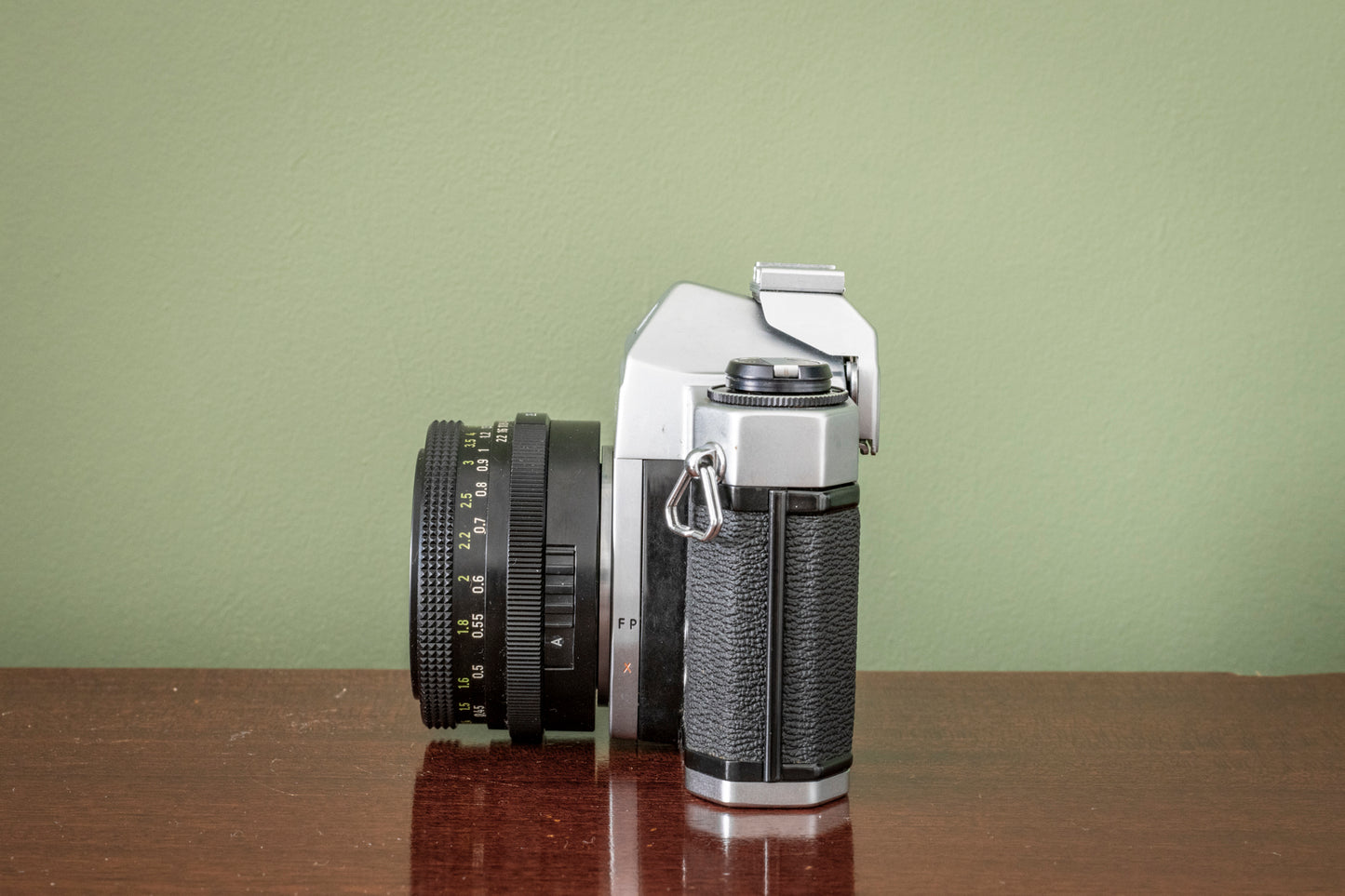 Mint 1960s ASAHI Pentax SL 35mm SLR Film Camera + 50mm Carl Zeiss F2.8 ...